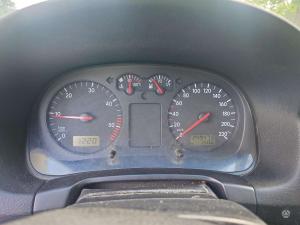 Grey Volkswagen Golf 1999 in Panevezys, with an engine capacity of 1.90 L and mileage of 249 thousand km for 750 €, photo 10 on AUTOMOTO.COM.LV