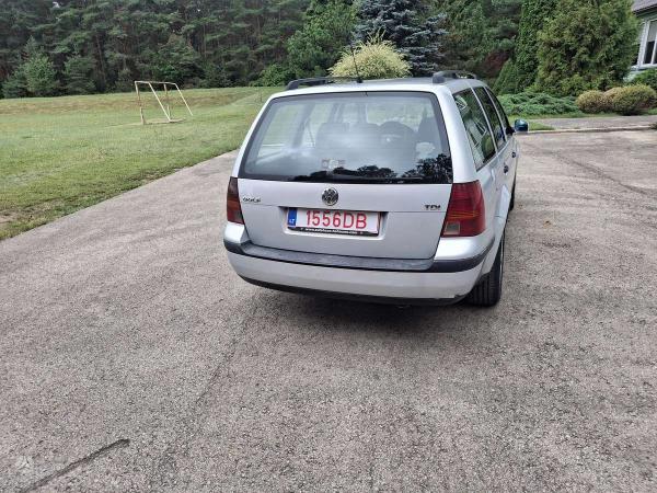 Grey Volkswagen Golf 1999 in Panevezys, with an engine capacity of 1.90 L and mileage of 303 thousand km for 2100 €, photo 5 on AUTOMOTO.COM.LV