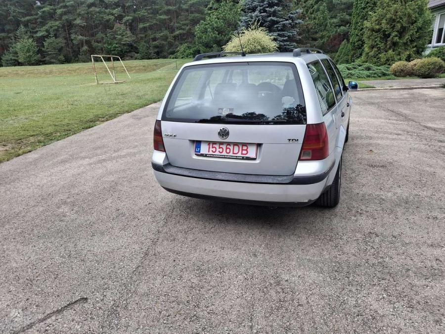 Grey Volkswagen Golf 1999 in Panevezys, with an engine capacity of 1.90 L and mileage of 303 thousand km for 2100 €, photo 5 on AUTOMOTO.COM.LV