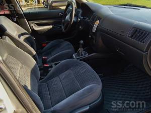 Pelēks Volkswagen Golf 1999 Rīga, ar dzinēja tilpumu 1.90 L un nobraukumu 371 tūkst. km par 1299 €, foto 12 vietnē AUTOMOTO.COM.LV