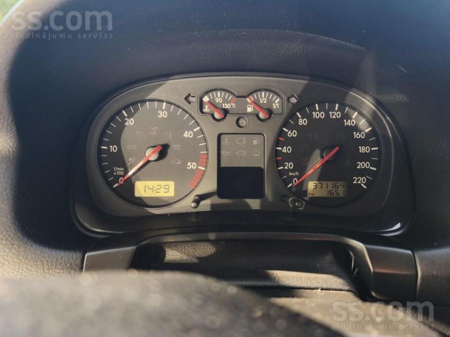 Pelēks Volkswagen Golf 1999 Rīga, ar dzinēja tilpumu 1.90 L un nobraukumu 371 tūkst. km par 1299 €, foto 23 vietnē AUTOMOTO.COM.LV