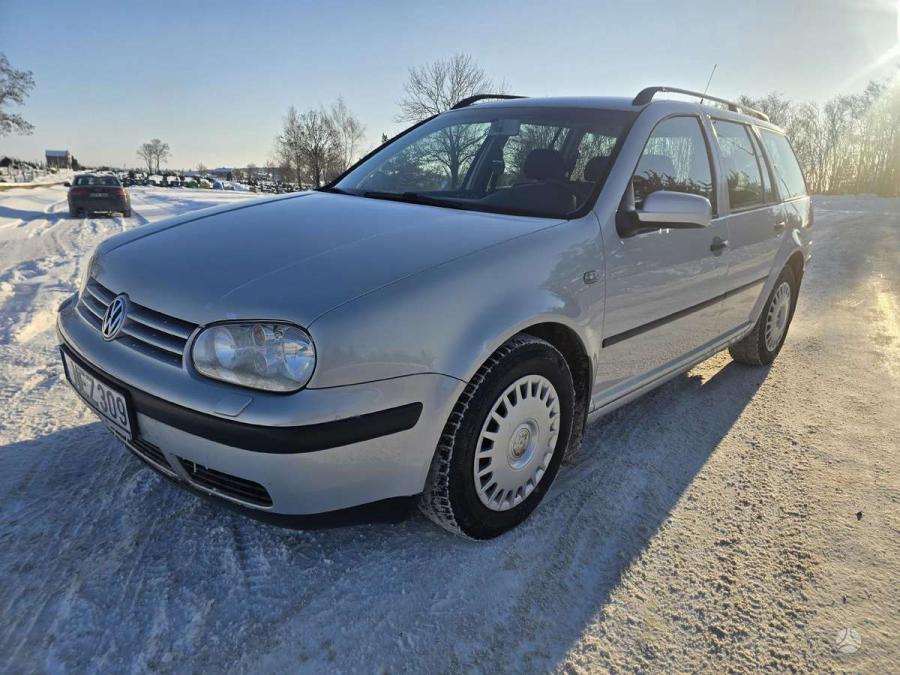 Grey Volkswagen Golf 2000 in Raseiniai, with an engine capacity of 1.40 L and mileage of 235 thousand km for 950 €, photo 2 on AUTOMOTO.COM.LV