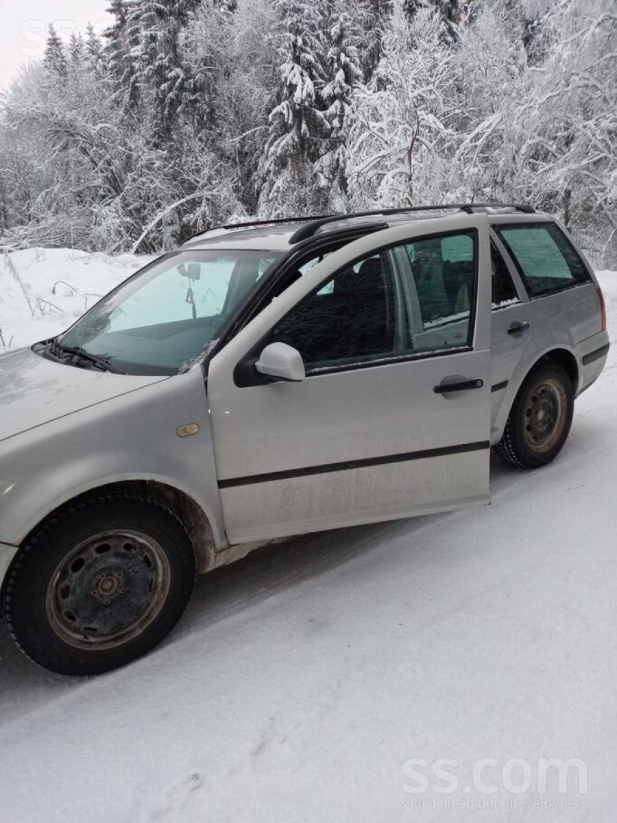 Pelēks Volkswagen Golf 2000 Cēsis, ar dzinēja tilpumu 1.90 L un nobraukumu 0 tūkst. km par 1300 €, foto 2 vietnē AUTOMOTO.COM.LV