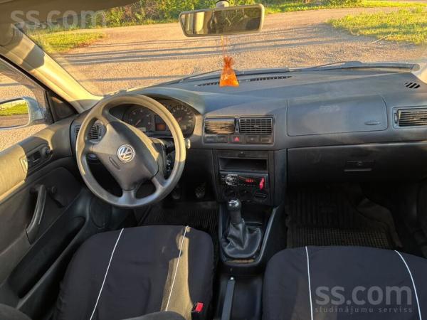 Grey Volkswagen Golf 2000 in Rezekne, with an engine capacity of 1.90 L and mileage of 405 thousand km for 1300 €, photo 5 on AUTOMOTO.COM.LV