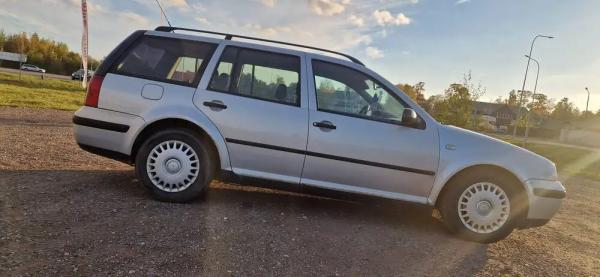 Grey Volkswagen Golf 2000 in Daugavpils, with an engine capacity of 1.90 L and mileage of 379 thousand km for 1050 €, photo 6 on AUTOMOTO.COM.LV