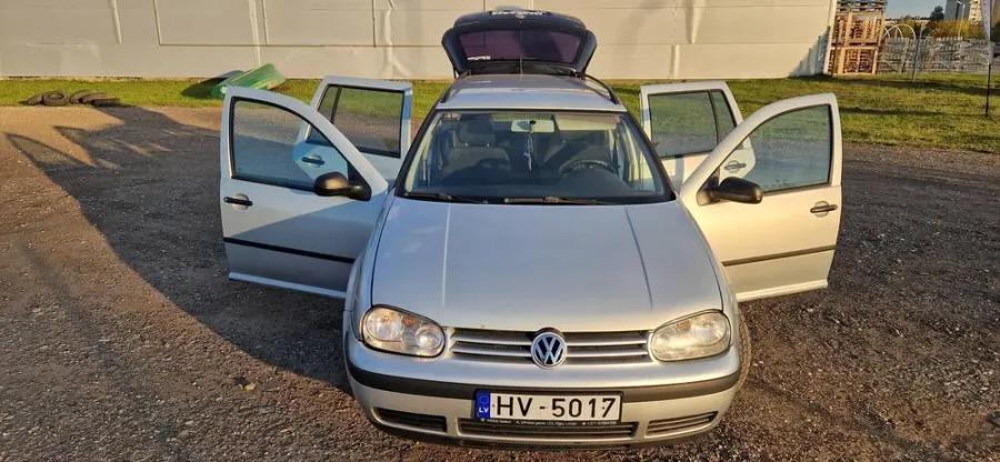 Grey Volkswagen Golf 2000 in Daugavpils, with an engine capacity of 1.90 L and mileage of 379 thousand km for 1050 €, photo 32 on AUTOMOTO.COM.LV