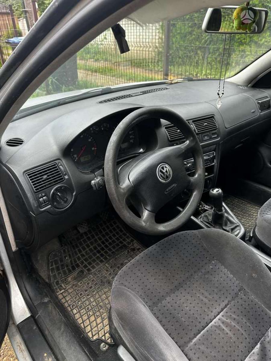 Grey Volkswagen Golf 2000 in Vilnius, with an engine capacity of 1.90 L and mileage of 372 thousand km for 390 €, photo 6 on AUTOMOTO.COM.LV