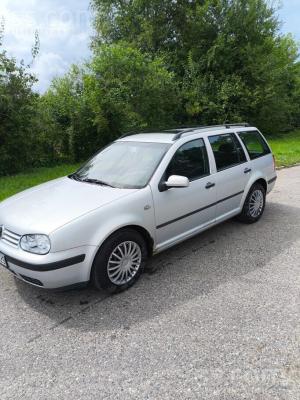 Pelēks Volkswagen Golf 2000 Preiļi, ar dzinēja tilpumu 1.60 L un nobraukumu 355 tūkst. km par 1250 €, foto 3 vietnē AUTOMOTO.COM.LV