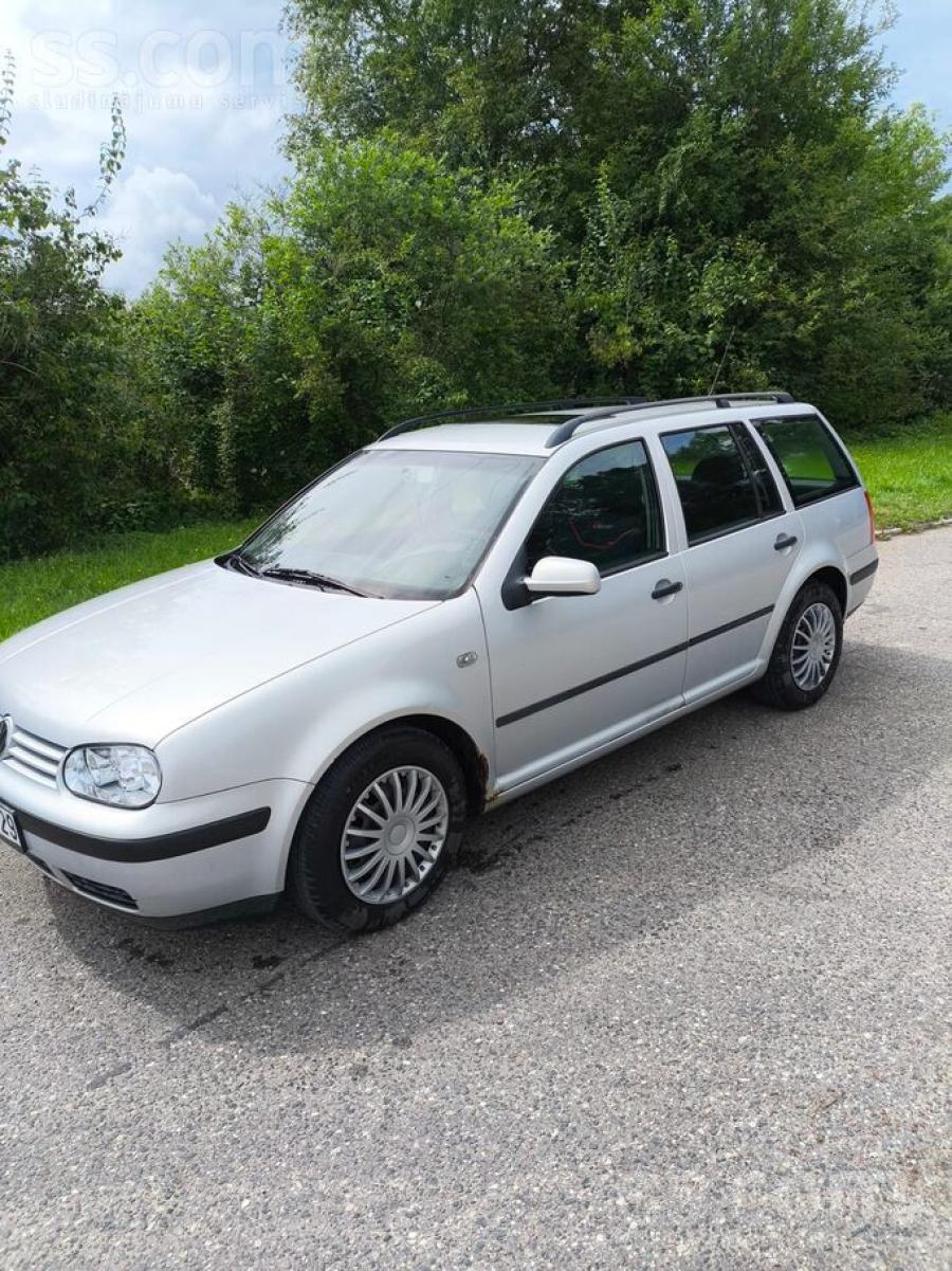Pelēks Volkswagen Golf 2000 Preiļi, ar dzinēja tilpumu 1.60 L un nobraukumu 355 tūkst. km par 1250 €, foto 3 vietnē AUTOMOTO.COM.LV