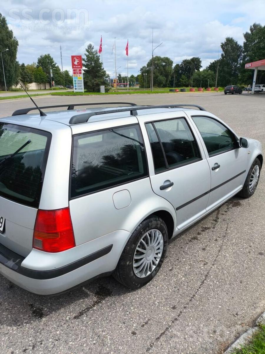 Pelēks Volkswagen Golf 2000 Preiļi, ar dzinēja tilpumu 1.60 L un nobraukumu 355 tūkst. km par 1250 €, foto 5 vietnē AUTOMOTO.COM.LV