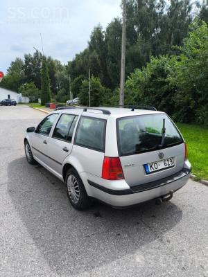 Pelēks Volkswagen Golf 2000 Preiļi, ar dzinēja tilpumu 1.60 L un nobraukumu 355 tūkst. km par 1250 €, foto 6 vietnē AUTOMOTO.COM.LV