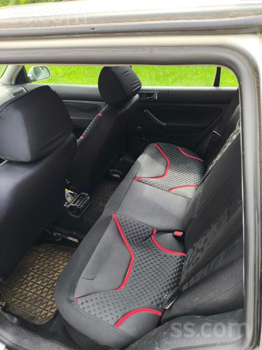 Pelēks Volkswagen Golf 2000 Preiļi, ar dzinēja tilpumu 1.60 L un nobraukumu 355 tūkst. km par 1250 €, foto 8 vietnē AUTOMOTO.COM.LV