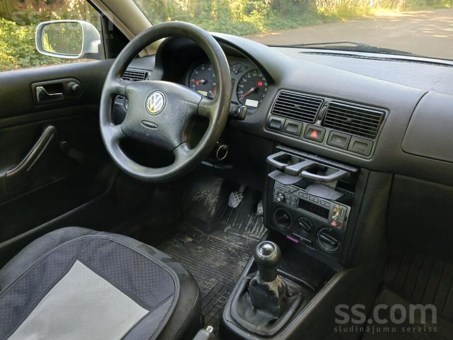 Grey Volkswagen Golf 2000 in Riga, with an engine capacity of 1.40 L and mileage of 0 thousand km for 690 €, photo 7 on AUTOMOTO.COM.LV