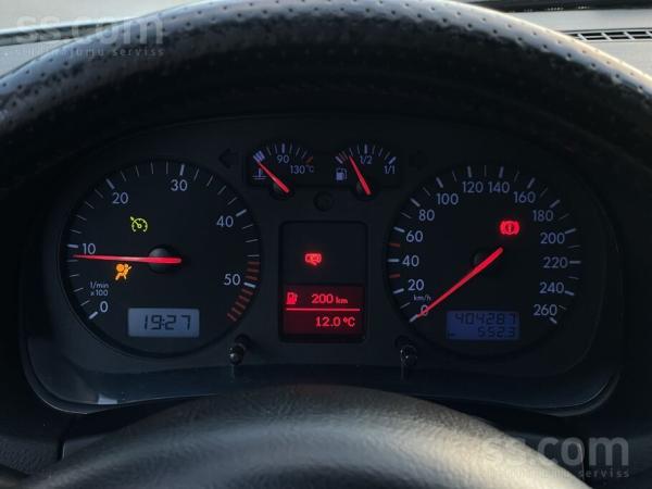 Volkswagen Golf 2000 Ogre vietnē Pelēks Volkswagen Golf 2000 Ogre, ar dzinēja tilpumu 1.90 L un nobraukumu 404 tūkst. km par 1800 €, foto 10 vietnē AUTOMOTO.COM.LV