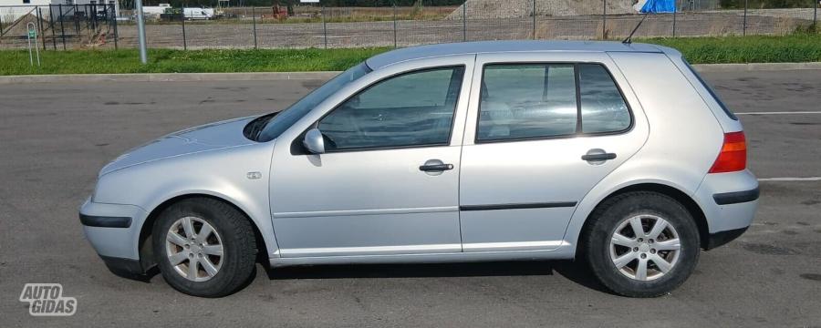 Grey Volkswagen Golf 2000 in Kaunas, with an engine capacity of 1.60 L and mileage of 181 thousand km for 1200 €, photo 4 on AUTOMOTO.COM.LV