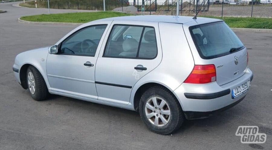 Grey Volkswagen Golf 2000 in Kaunas, with an engine capacity of 1.60 L and mileage of 181 thousand km for 1200 €, photo 7 on AUTOMOTO.COM.LV