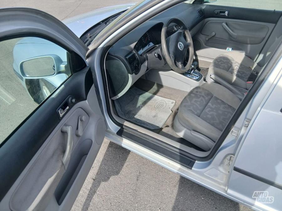 Grey Volkswagen Golf 2000 in Kaunas, with an engine capacity of 1.60 L and mileage of 181 thousand km for 1200 €, photo 14 on AUTOMOTO.COM.LV