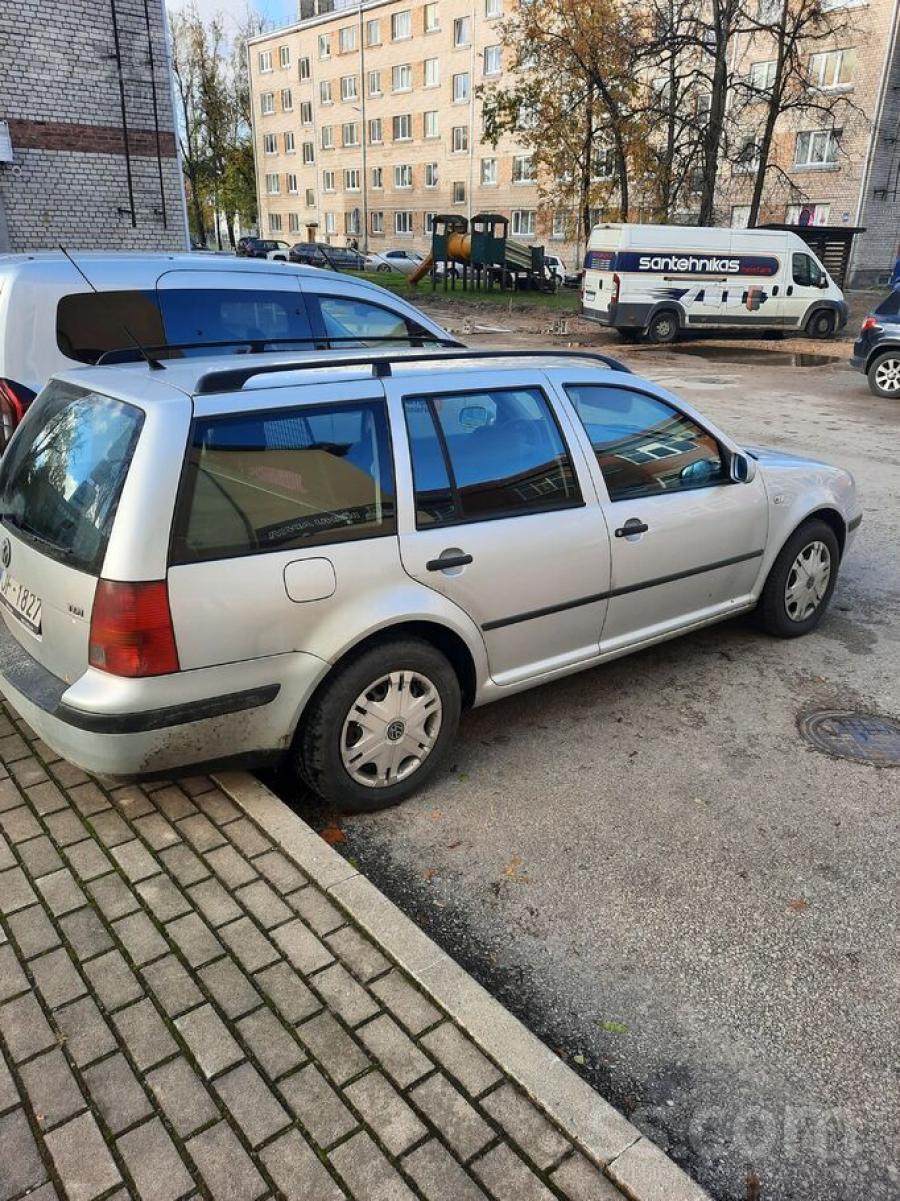 Pelēks Volkswagen Golf 2000 Rēzekne, ar dzinēja tilpumu 1.90 L un nobraukumu 298 tūkst. km par 1100 €, foto 3 vietnē AUTOMOTO.COM.LV