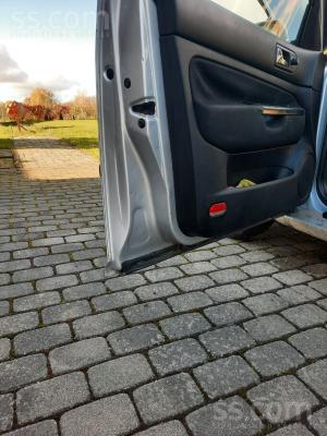 Pelēks Volkswagen Golf 2000 Rēzekne, ar dzinēja tilpumu 1.90 L un nobraukumu 298 tūkst. km par 1100 €, foto 8 vietnē AUTOMOTO.COM.LV
