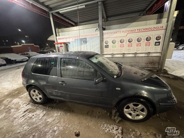 Pelēks Volkswagen Golf 2001 Jonava, ar dzinēja tilpumu 1.90 L un nobraukumu 489 tūkst. km par 600 €, foto 2 vietnē AUTOMOTO.COM.LV
