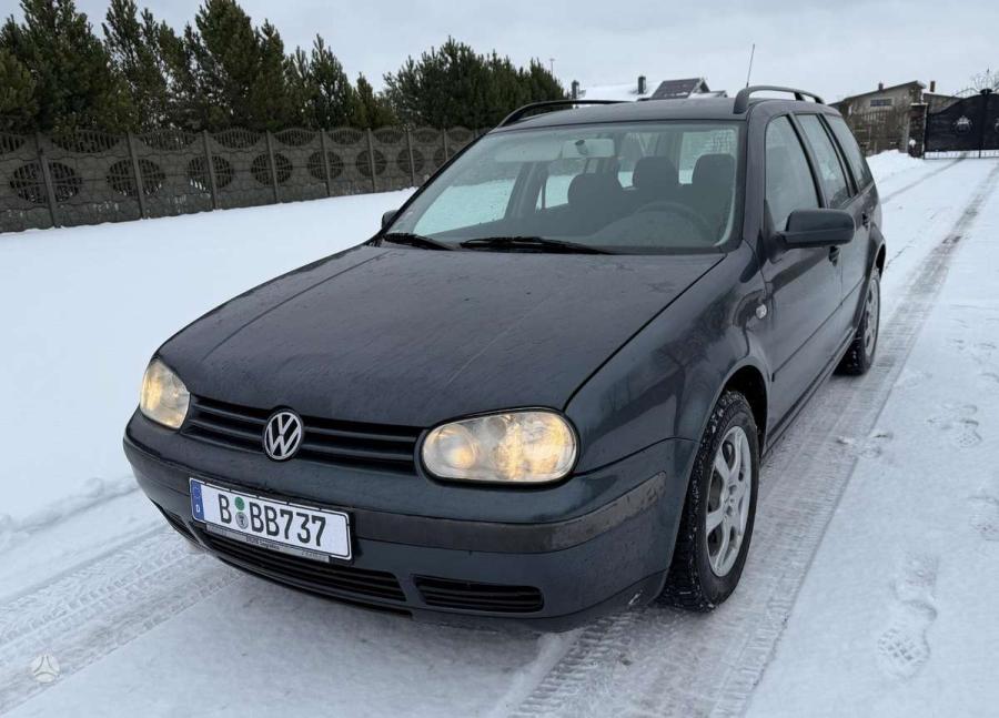 Grey Volkswagen Golf 2001 in Kedainiai, with an engine capacity of 1.90 L and mileage of 330 thousand km for 1249 €, photo 1 on AUTOMOTO.COM.LV