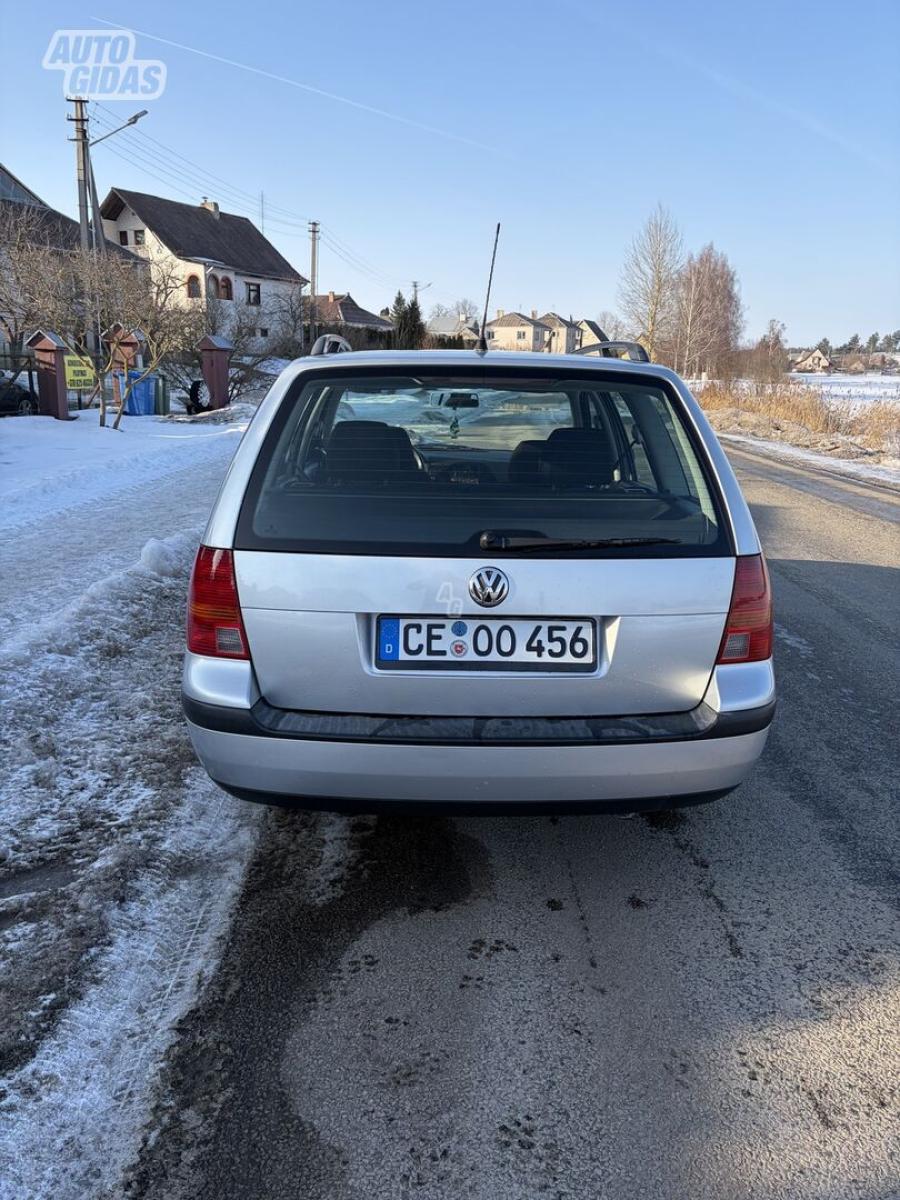 Pelēks Volkswagen Golf 2001 Lazdijai, ar dzinēja tilpumu 1.60 L un nobraukumu 305 tūkst. km par 2250 €, foto 6 vietnē AUTOMOTO.COM.LV