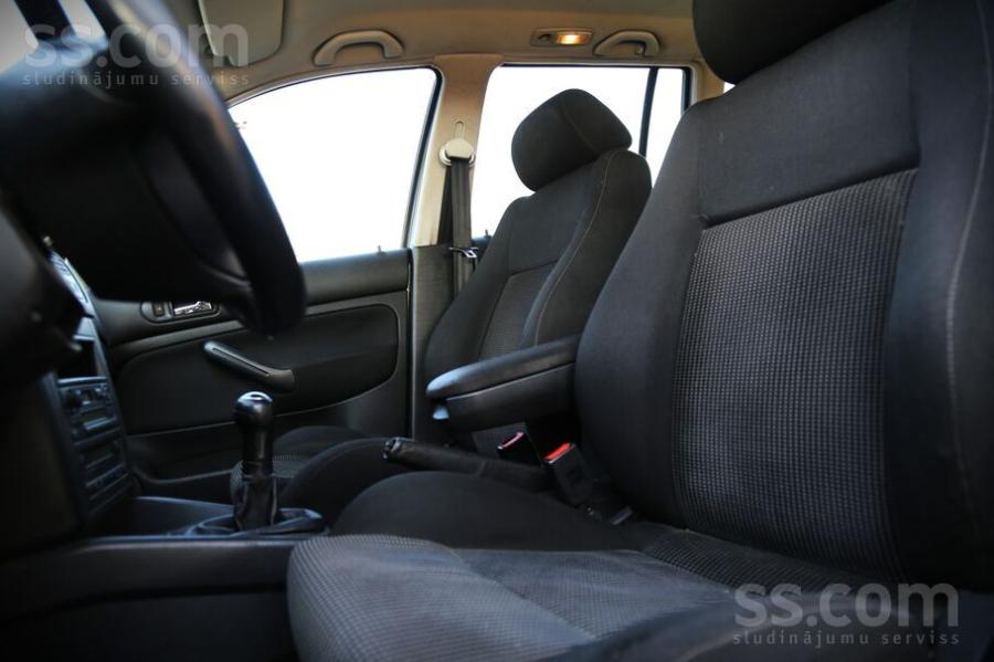 Pelēks Volkswagen Golf 2001 Ogre, ar dzinēja tilpumu 1.90 L un nobraukumu 199 tūkst. km par 2350 €, foto 12 vietnē AUTOMOTO.COM.LV