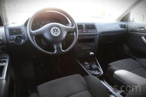 Pelēks Volkswagen Golf 2001 Ogre, ar dzinēja tilpumu 1.90 L un nobraukumu 199 tūkst. km par 2350 €, foto 15 vietnē AUTOMOTO.COM.LV