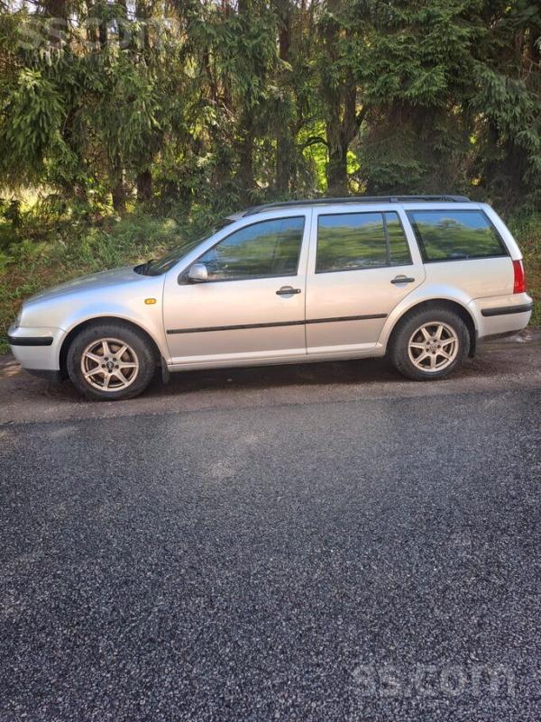 Pelēks Volkswagen Golf 2001 Cēsis, ar dzinēja tilpumu 1.90 L un nobraukumu 302 tūkst. km par 1100 €, foto 3 vietnē AUTOMOTO.COM.LV