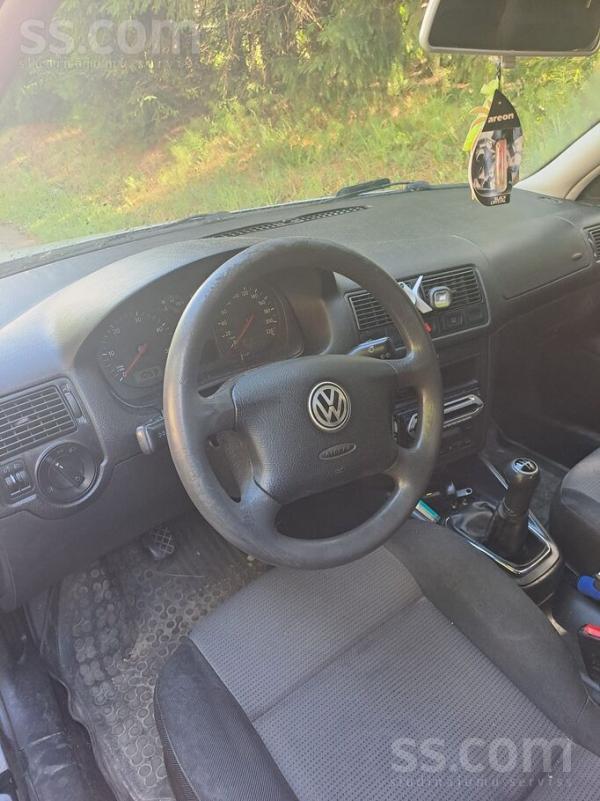 Pelēks Volkswagen Golf 2001 Cēsis, ar dzinēja tilpumu 1.90 L un nobraukumu 302 tūkst. km par 1100 €, foto 5 vietnē AUTOMOTO.COM.LV