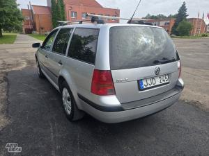 Pelēks Volkswagen Golf 2001 Jurbarkas, ar dzinēja tilpumu 1.90 L un nobraukumu 320 tūkst. km par 1450 €, foto 4 vietnē AUTOMOTO.COM.LV