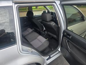 Pelēks Volkswagen Golf 2001 Jurbarkas, ar dzinēja tilpumu 1.90 L un nobraukumu 320 tūkst. km par 1450 €, foto 8 vietnē AUTOMOTO.COM.LV