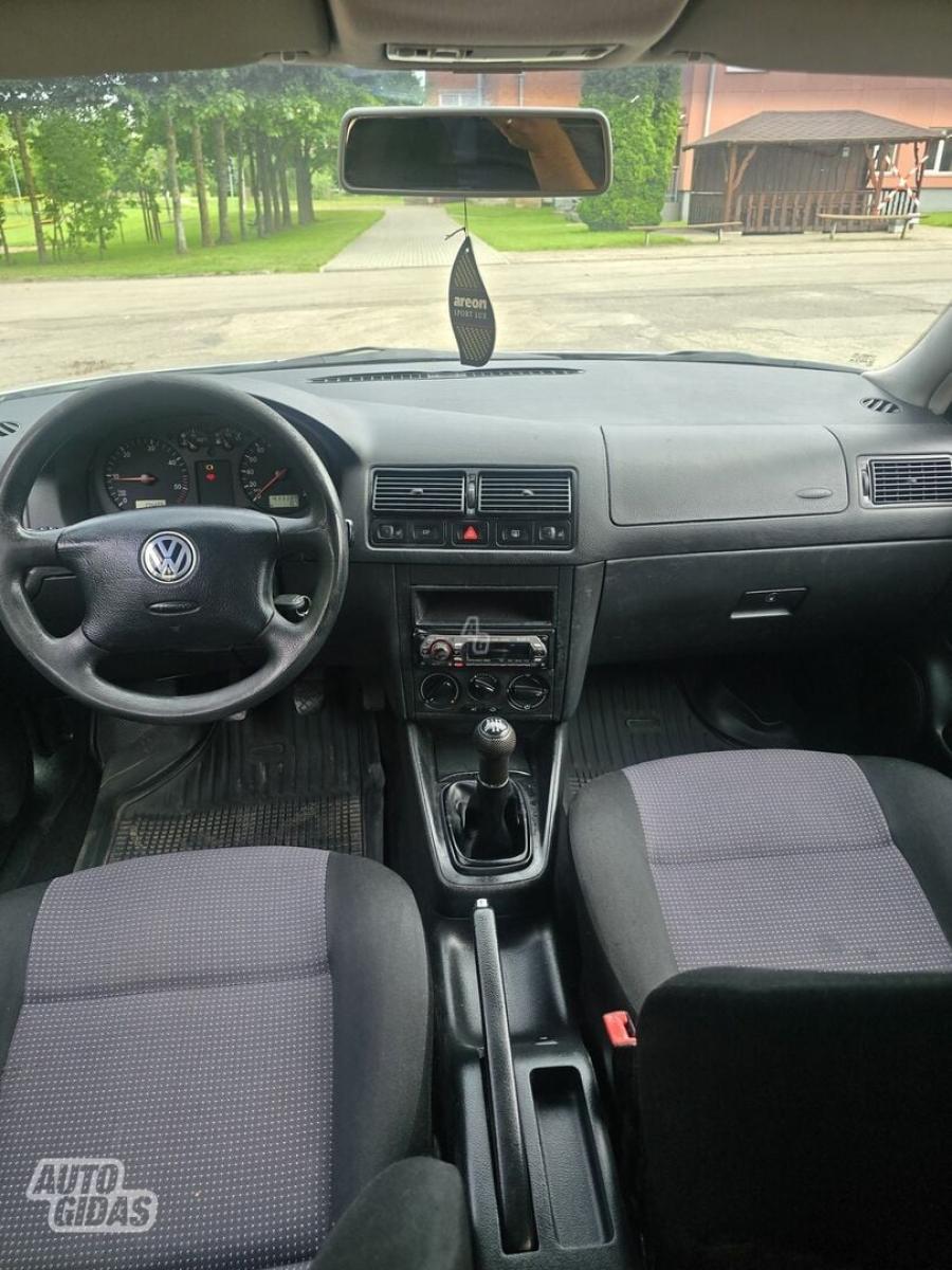 Pelēks Volkswagen Golf 2001 Jurbarkas, ar dzinēja tilpumu 1.90 L un nobraukumu 320 tūkst. km par 1450 €, foto 9 vietnē AUTOMOTO.COM.LV