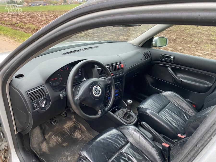 Pelēks Volkswagen Golf 2001 Prienai, ar dzinēja tilpumu 1.90 L un nobraukumu 360 tūkst. km par 999 €, foto 9 vietnē AUTOMOTO.COM.LV
