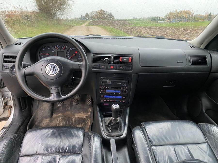 Pelēks Volkswagen Golf 2001 Prienai, ar dzinēja tilpumu 1.90 L un nobraukumu 360 tūkst. km par 999 €, foto 10 vietnē AUTOMOTO.COM.LV