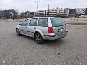 Pelēks Volkswagen Golf 2002 Viļņa, ar dzinēja tilpumu 1.60 L un nobraukumu 288 tūkst. km par 1100 €, foto 4 vietnē AUTOMOTO.COM.LV