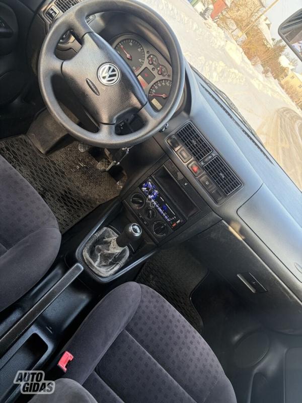 Pelēks Volkswagen Golf 2002 Lazdijai, ar dzinēja tilpumu 1.90 L un nobraukumu 264 tūkst. km par 2250 €, foto 6 vietnē AUTOMOTO.COM.LV