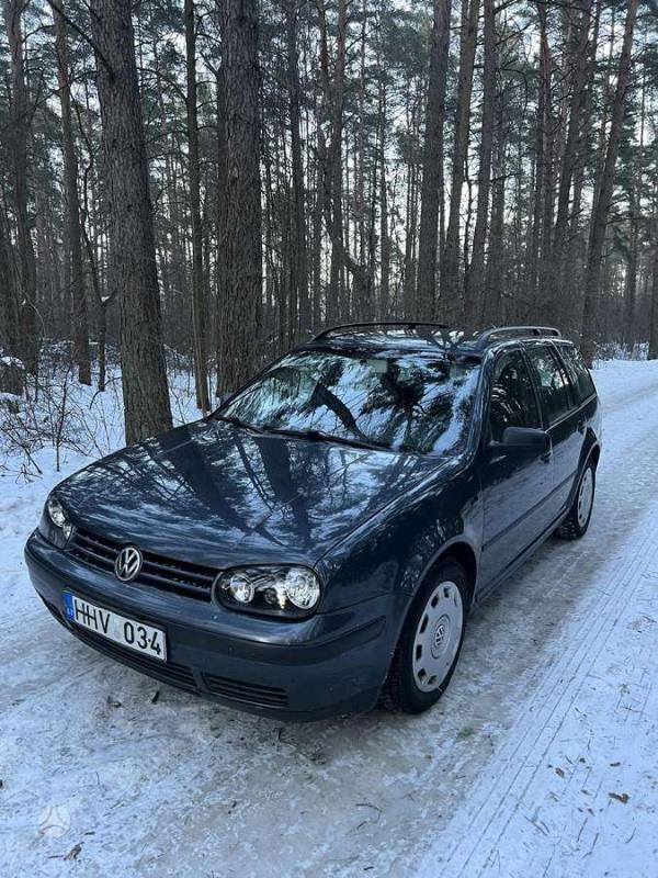 Pelēks Volkswagen Golf 2002 Viļņa, ar dzinēja tilpumu 0.00 L un nobraukumu 320 tūkst. km par 1495 €, foto 1 vietnē AUTOMOTO.COM.LV