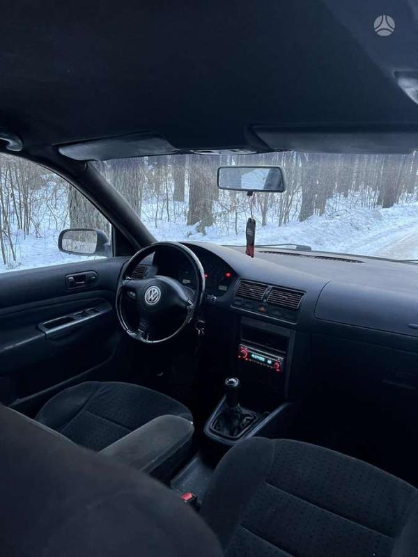 Pelēks Volkswagen Golf 2002 Viļņa, ar dzinēja tilpumu 0.00 L un nobraukumu 320 tūkst. km par 1495 €, foto 9 vietnē AUTOMOTO.COM.LV