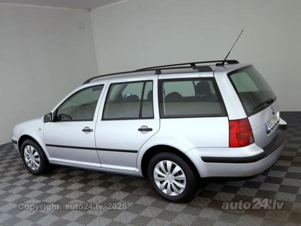 Pelēks Volkswagen Golf 2002 Tallina, ar dzinēja tilpumu 1.90 L un nobraukumu 269 tūkst. km par 499 €, foto 4 vietnē AUTOMOTO.COM.LV