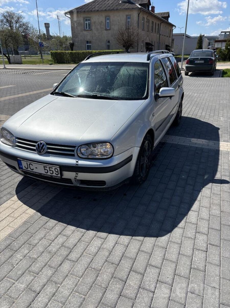 Pelēks Volkswagen Golf 2002 Valmiera, ar dzinēja tilpumu 1.90 L un nobraukumu 295 tūkst. km par 1300 €, foto 1 vietnē AUTOMOTO.COM.LV
