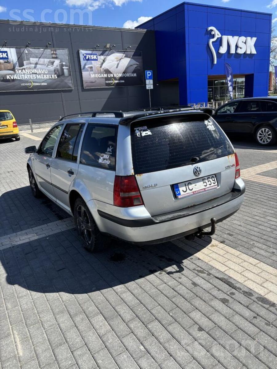 Pelēks Volkswagen Golf 2002 Valmiera, ar dzinēja tilpumu 1.90 L un nobraukumu 295 tūkst. km par 1300 €, foto 5 vietnē AUTOMOTO.COM.LV