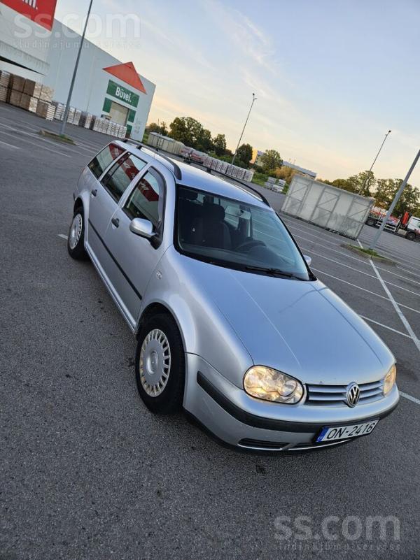 Pelēks Volkswagen Golf 2002 Valmiera, ar dzinēja tilpumu 1.90 L un nobraukumu 413 tūkst. km par 1150 €, foto 4 vietnē AUTOMOTO.COM.LV
