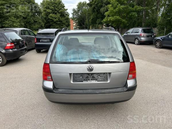 Pelēks Volkswagen Golf 2002 Limbaži, ar dzinēja tilpumu 1.60 L un nobraukumu 218 tūkst. km par 2850 €, foto 5 vietnē AUTOMOTO.COM.LV