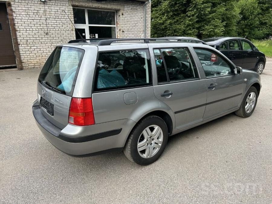 Pelēks Volkswagen Golf 2002 Limbaži, ar dzinēja tilpumu 1.60 L un nobraukumu 218 tūkst. km par 2850 €, foto 5 vietnē AUTOMOTO.COM.LV