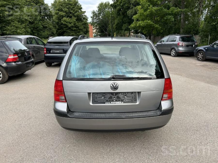 Pelēks Volkswagen Golf 2002 Limbaži, ar dzinēja tilpumu 1.60 L un nobraukumu 218 tūkst. km par 2850 €, foto 6 vietnē AUTOMOTO.COM.LV