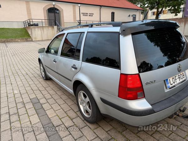 Pelēks Volkswagen Golf 2002 Rakvere, ar dzinēja tilpumu 1.40 L un nobraukumu 267 tūkst. km par 950 €, foto 3 vietnē AUTOMOTO.COM.LV