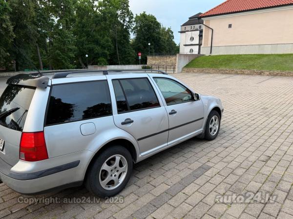 Pelēks Volkswagen Golf 2002 Rakvere, ar dzinēja tilpumu 1.40 L un nobraukumu 267 tūkst. km par 950 €, foto 4 vietnē AUTOMOTO.COM.LV