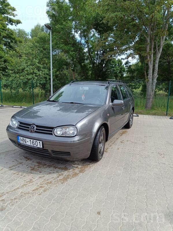 Grey Volkswagen Golf 2002 in Talsi, with an engine capacity of 1.90 L and mileage of 425 thousand km for 1550 €, photo 1 on AUTOMOTO.COM.LV
