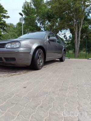 Grey Volkswagen Golf 2002 in Talsi, with an engine capacity of 1.90 L and mileage of 425 thousand km for 1550 €, photo 3 on AUTOMOTO.COM.LV